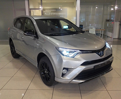 Autoyama: Concessionaria ufficiale Toyota a Bari e Monopoli | Gamma ...